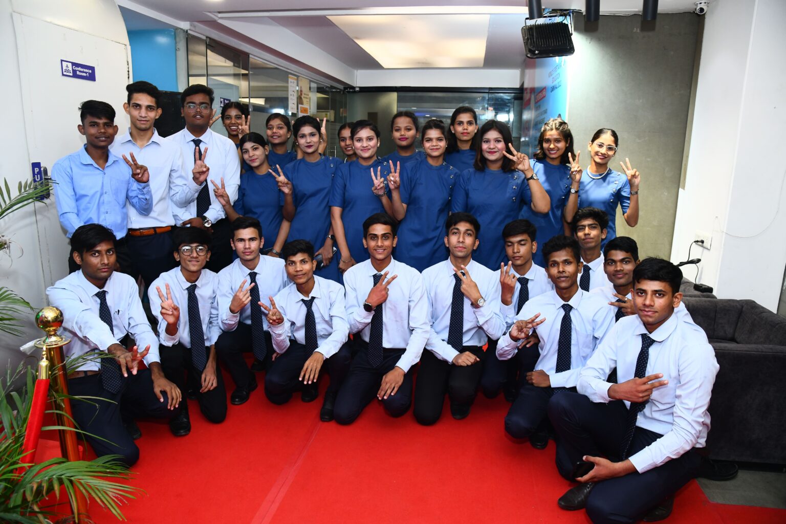 Air Hostess Training Institute In Bhopal | Air Hostess Course